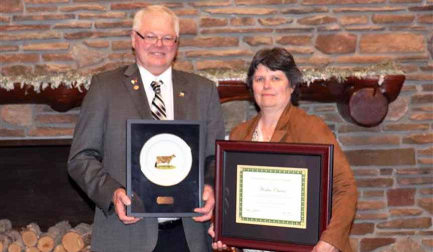 Walter Owens Receives Distinguished Service Award from National Jersey | Dairy Business News